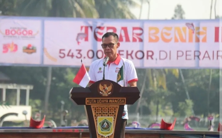 Wabup Bogor Ade Ruhandi Tebar Benih Ikan hingga Tumbuhnya Harapan Baru ...